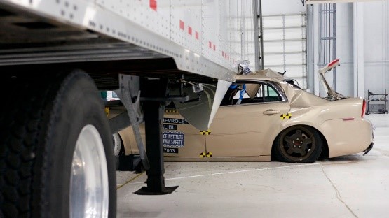 Truck Wrecks | DeCamillis & Mattingly | Truck Collision Experts ...